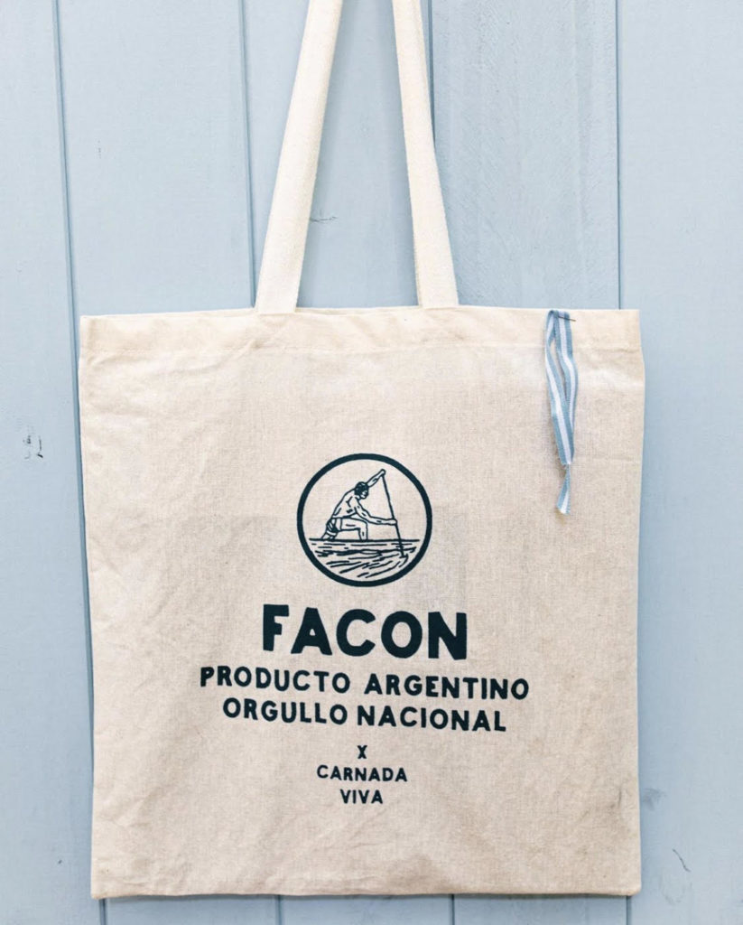 TOTE FACON ARGENTINA POR CARNADA VIVA - Facon Argentina